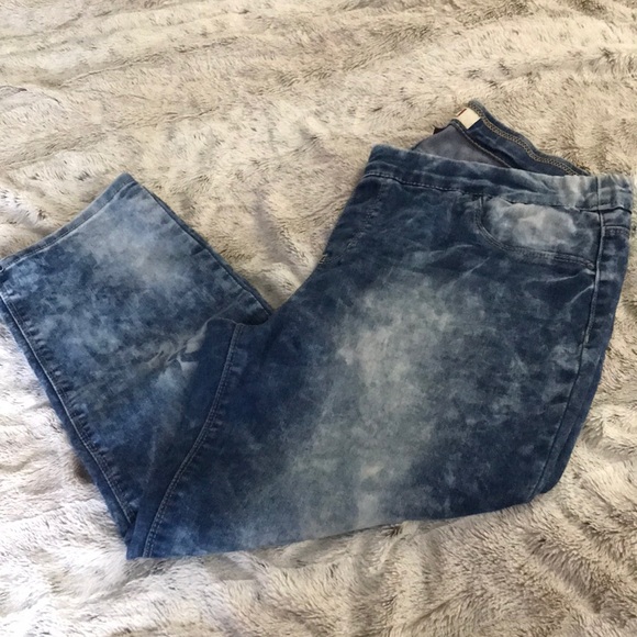 lei | Pants & Jumpsuits | Acid Wash Capri Leggings 3 Xl Pull On Stretch ...